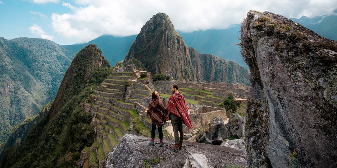 Making extraordinary experiences easy | Travelzoo