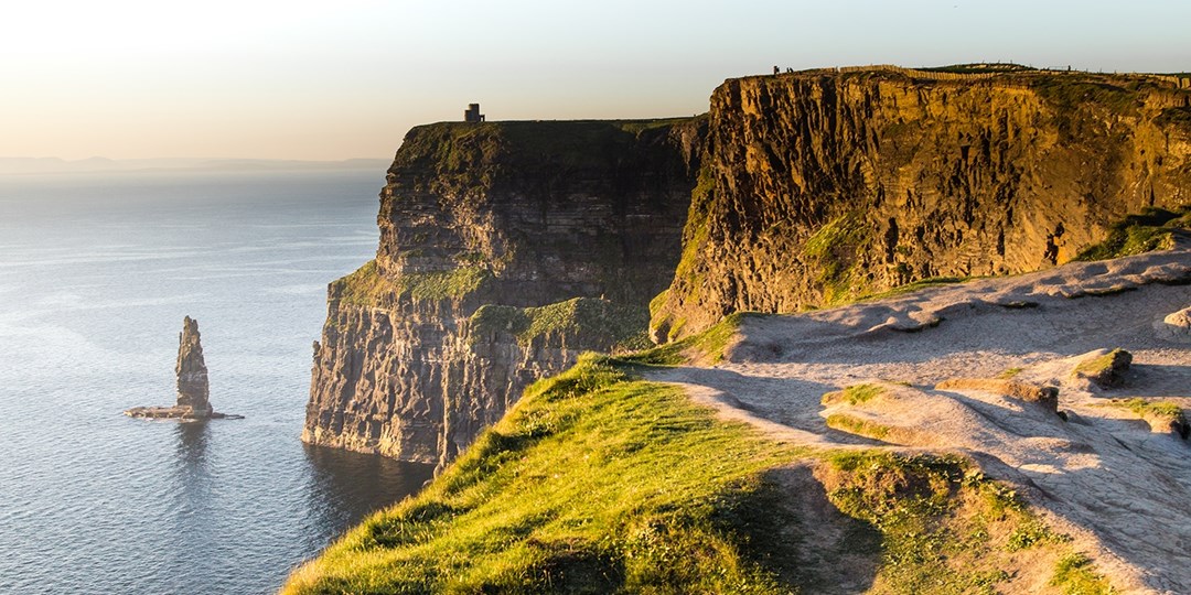 $2299—Ireland weeklong tour w/Calgary flights | Travelzoo