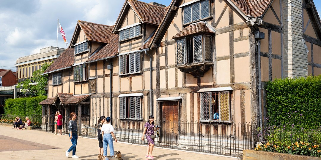 £249—2 nights in Shakespeare country w/dinner both nights | Travelzoo