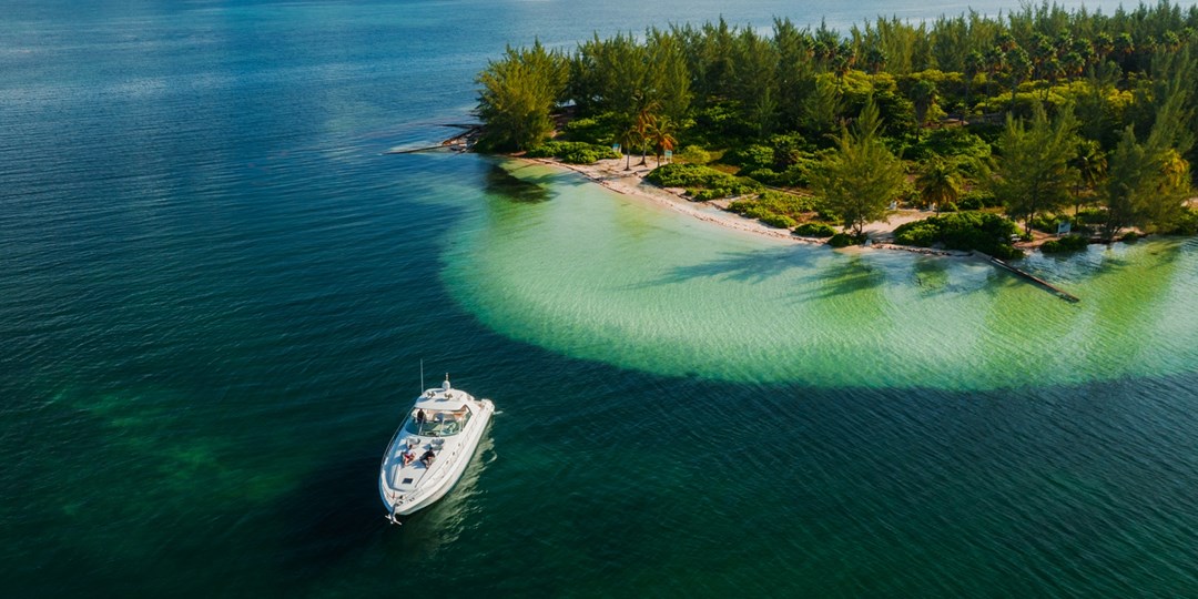 Cayman Islands | Featured Destination | Travelzoo | Travelzoo