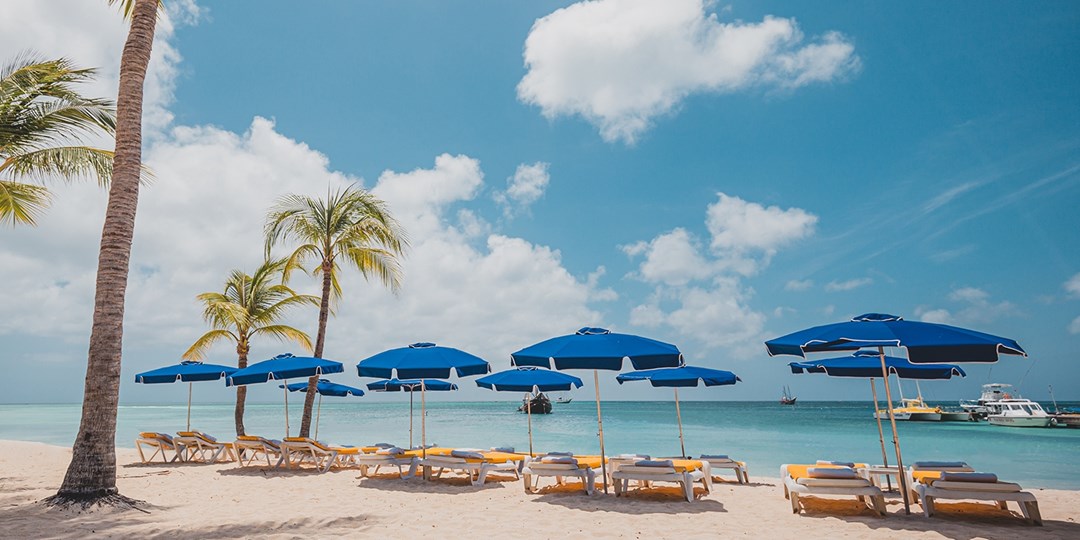 $1769—Aruba 5-nt. escape for 4: 'exceeded every expectation' | Travelzoo