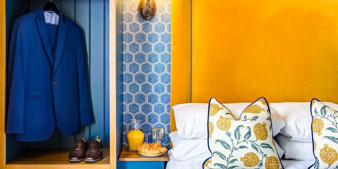 £138—Colchester: 2 nights at 500-year-old coaching inn | Travelzoo