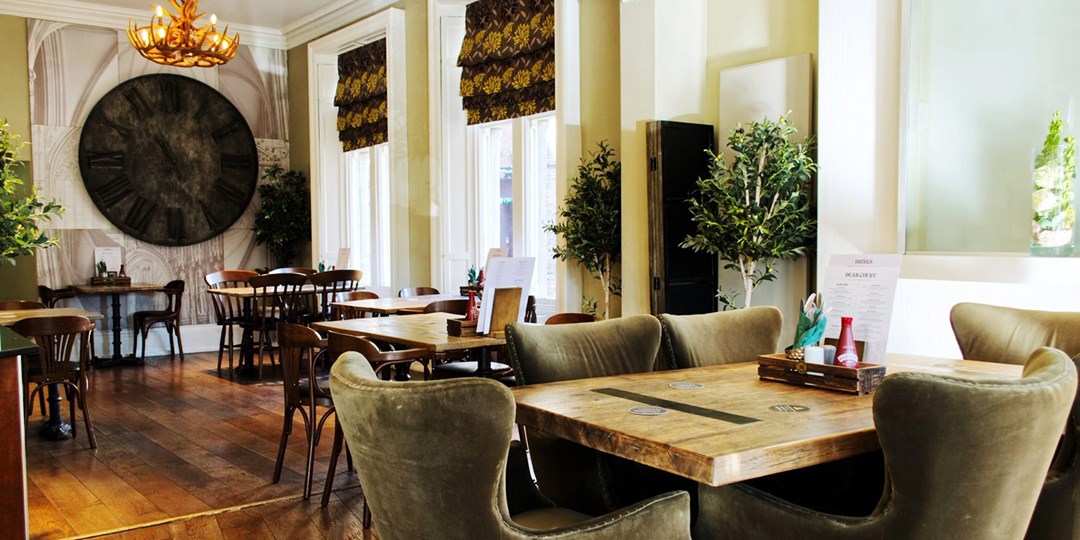 £35—York: 2-course meal for 2 with 'striking' Minster views | Travelzoo