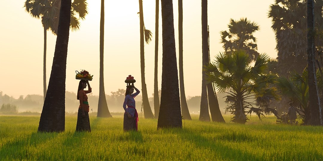 $2399 & up—5-star Singapore & Bali: 9 nights w/flights | Travelzoo