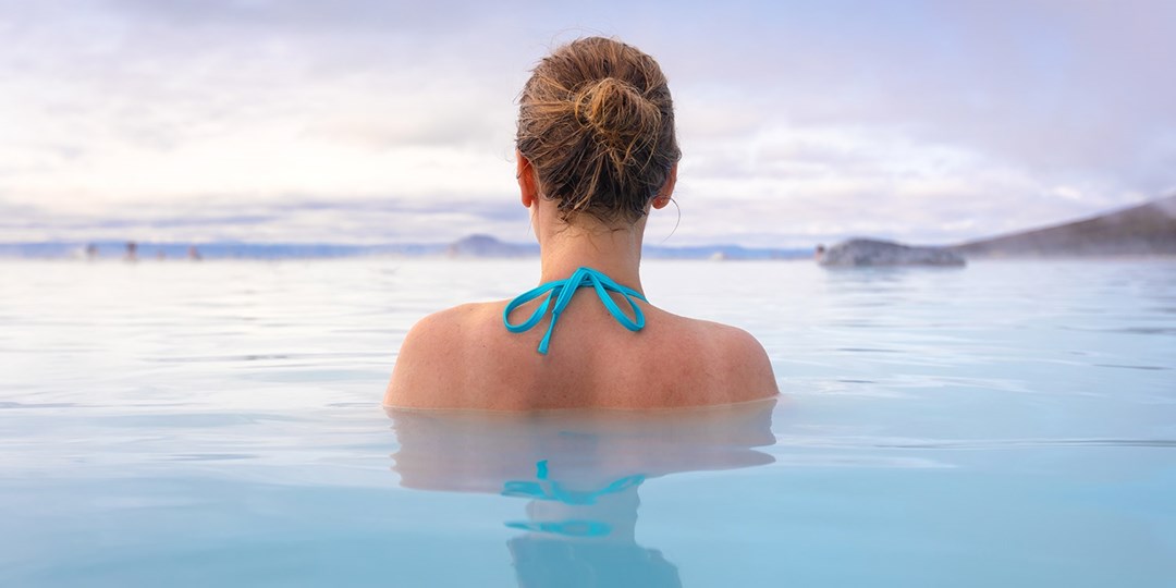 $599—Northern lights package w/flights | Travelzoo