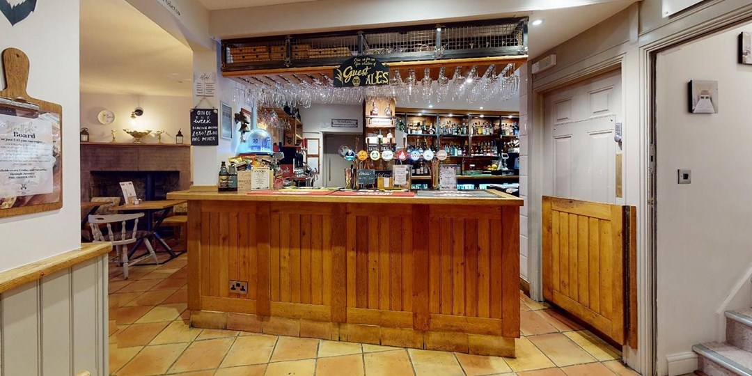 £119—5-star inn stay near Peak District, w/dining credit | Travelzoo