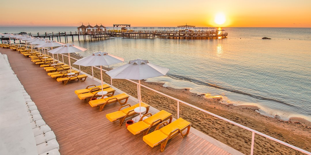 £579pp—North Cyprus: 5-star beach week w/all meals & drinks | Travelzoo