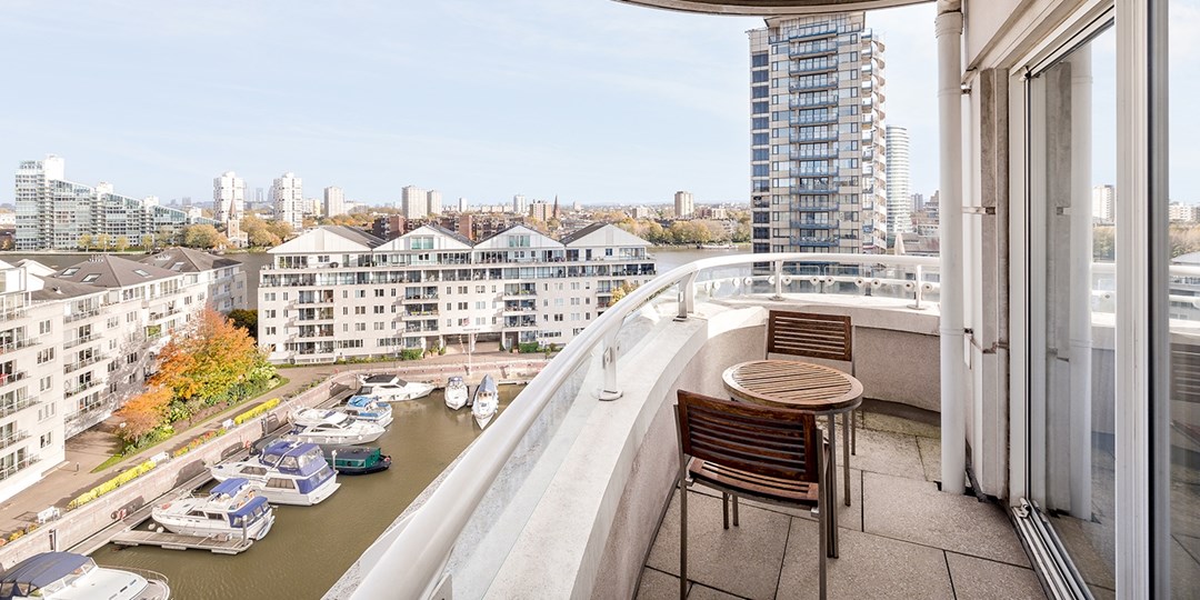 £189—Suite with views of London's Chelsea Marina | Travelzoo